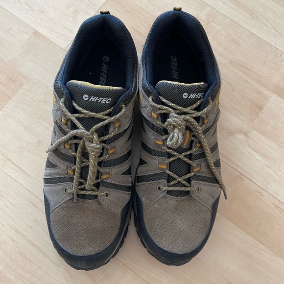 Hi-Tec | Shoes | Hitec Hiking Shoes Waterproof 3m Worn Once 3 Miles On ...